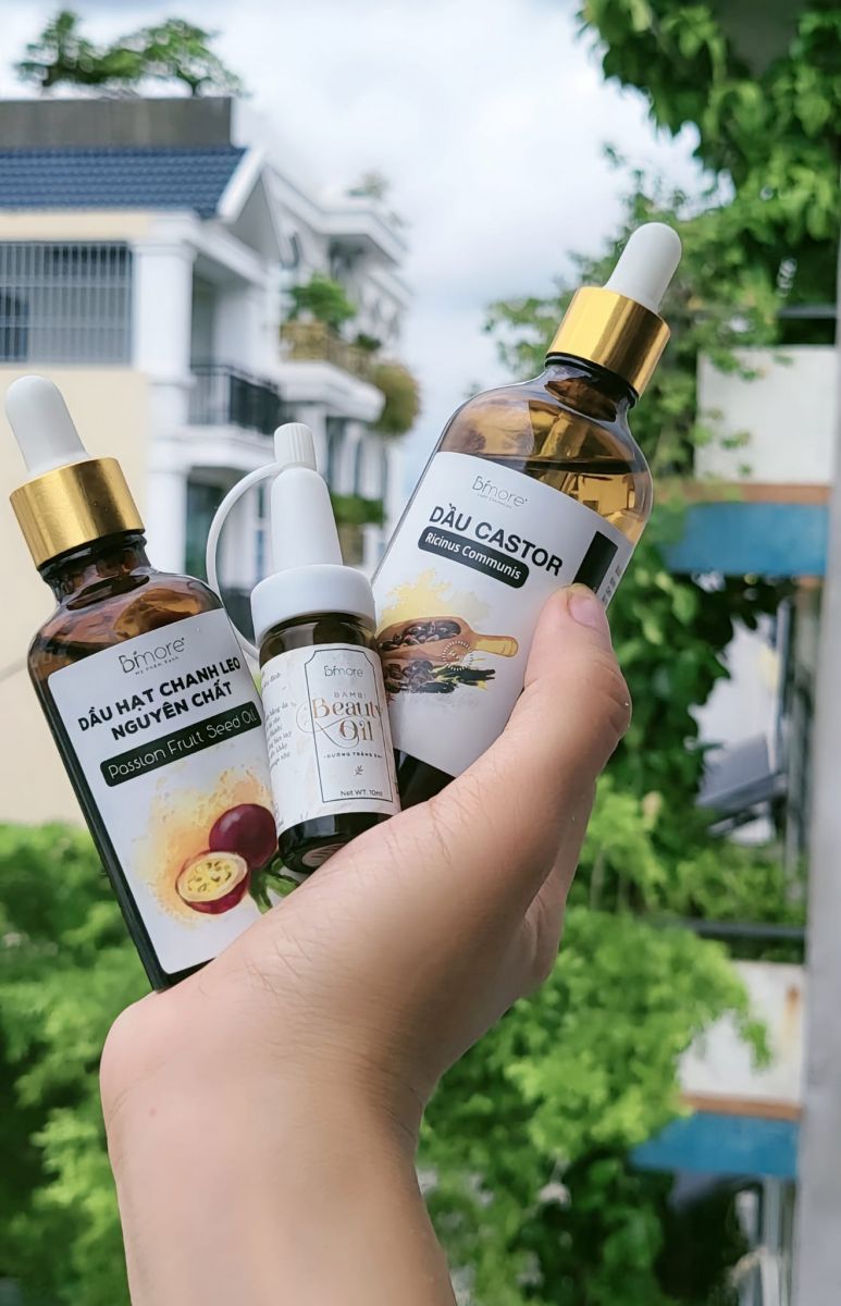 Níu kéo tuổi da bằng cách massage với dầu dưỡng của Bimore